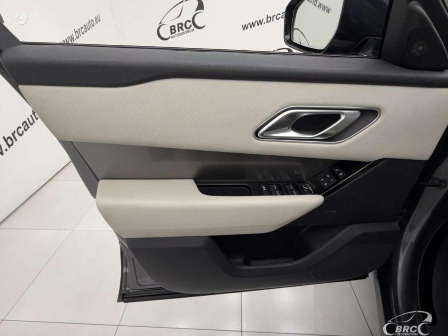 Grey Land Rover Range Rover Velar 2019 in Vilnius, with an engine capacity of 2.00 L and mileage of 99 thousand km for 28000 €, photo 22 on AUTOMOTO.COM.LV