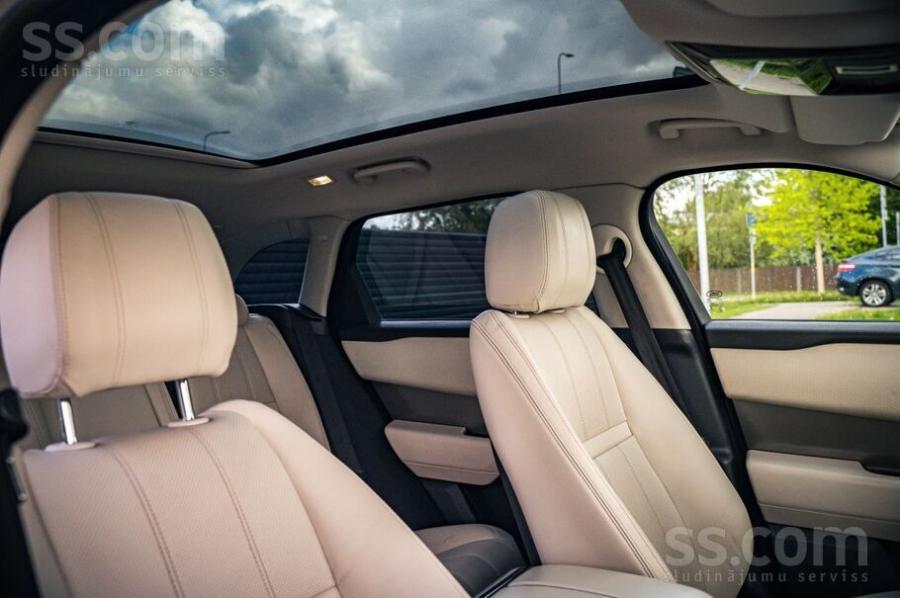 Pelēks Land Rover Range Rover Velar 2019 Rīga, ar dzinēja tilpumu 2.00 L un nobraukumu 0 tūkst. km par 24990 €, foto 11 vietnē AUTOMOTO.COM.LV