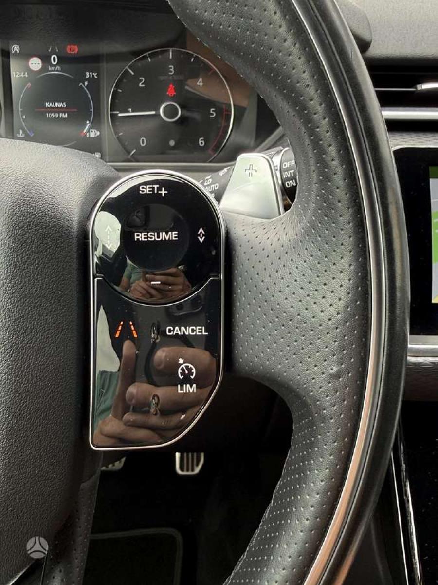 Pelēks Land Rover Range Rover Velar 2019 Kauņa, ar dzinēja tilpumu 2.00 L un nobraukumu 186 tūkst. km par 20490 €, foto 17 vietnē AUTOMOTO.COM.LV