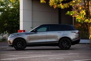 Pelēks Land Rover Range Rover Velar 2019 Viļņa, ar dzinēja tilpumu 3.00 L un nobraukumu 82 tūkst. km par 29500 €, foto 6 vietnē AUTOMOTO.COM.LV