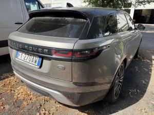 Pelēks Land Rover Range Rover Velar 2019 Šauļi, ar dzinēja tilpumu 2.00 L un nobraukumu 243 tūkst. km par 14700 €, foto 7 vietnē AUTOMOTO.COM.LV