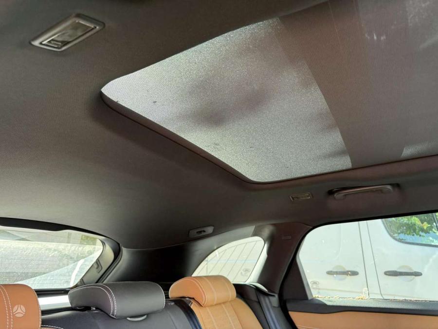 Pelēks Land Rover Range Rover Velar 2019 Šauļi, ar dzinēja tilpumu 2.00 L un nobraukumu 243 tūkst. km par 14700 €, foto 20 vietnē AUTOMOTO.COM.LV