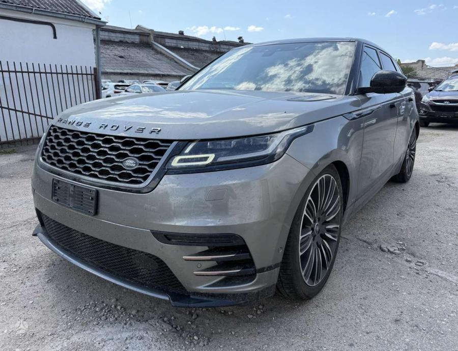 Grey Land Rover Range Rover Velar 2019 in Siauliai, with an engine capacity of 2.00 L and mileage of 243 thousand km for 13900 €, photo 1 on AUTOMOTO.COM.LV