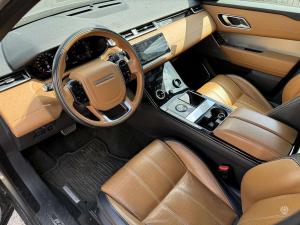 Grey Land Rover Range Rover Velar 2019 in Siauliai, with an engine capacity of 2.00 L and mileage of 243 thousand km for 13900 €, photo 9 on AUTOMOTO.COM.LV