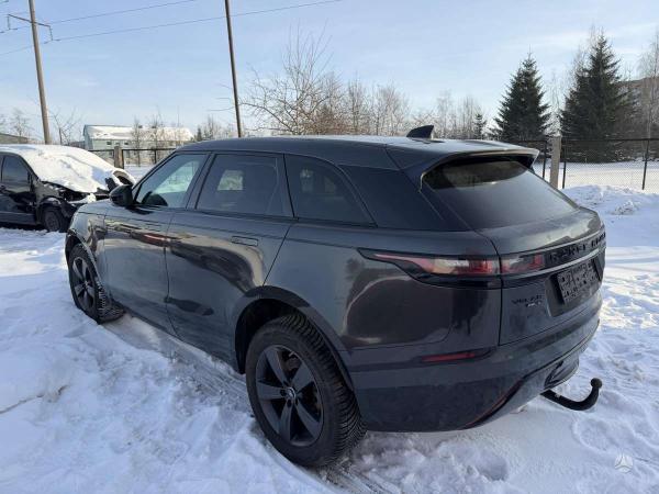 Grey Land Rover Range Rover Velar 2020 in Siauliai, with an engine capacity of 2.00 L and mileage of 174 thousand km for 14300 €, photo 4 on AUTOMOTO.COM.LV