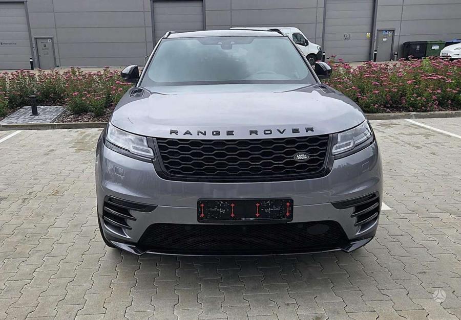 Grey Land Rover Range Rover Velar 2020 in Vilnius, with an engine capacity of 2.00 L and mileage of 57 thousand km for 27900 €, photo 8 on AUTOMOTO.COM.LV