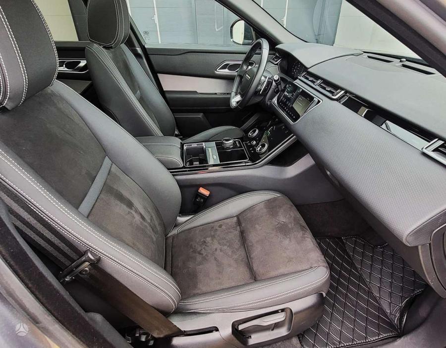 Grey Land Rover Range Rover Velar 2020 in Vilnius, with an engine capacity of 2.00 L and mileage of 57 thousand km for 27900 €, photo 15 on AUTOMOTO.COM.LV