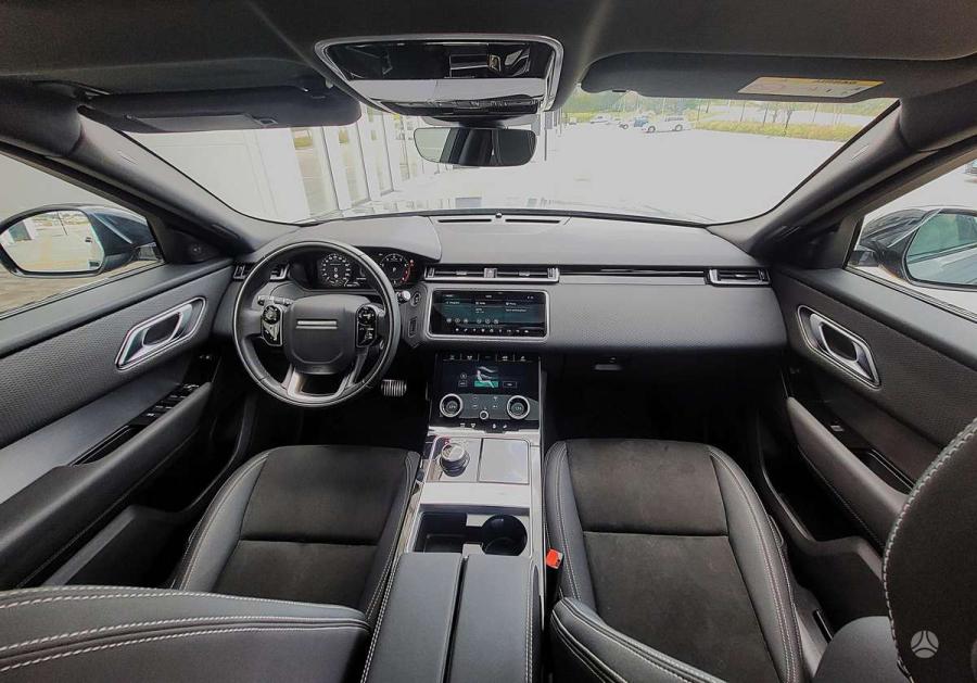 Grey Land Rover Range Rover Velar 2020 in Vilnius, with an engine capacity of 2.00 L and mileage of 57 thousand km for 27900 €, photo 17 on AUTOMOTO.COM.LV