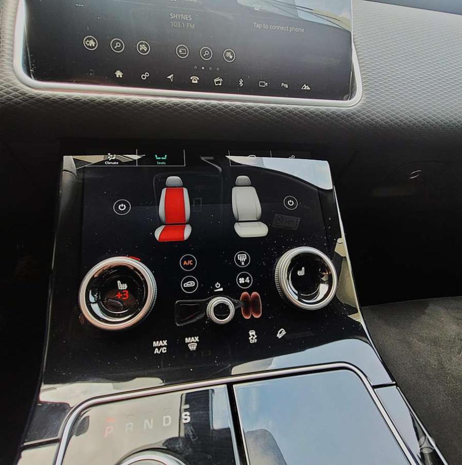 Grey Land Rover Range Rover Velar 2020 in Vilnius, with an engine capacity of 2.00 L and mileage of 57 thousand km for 27900 €, photo 23 on AUTOMOTO.COM.LV