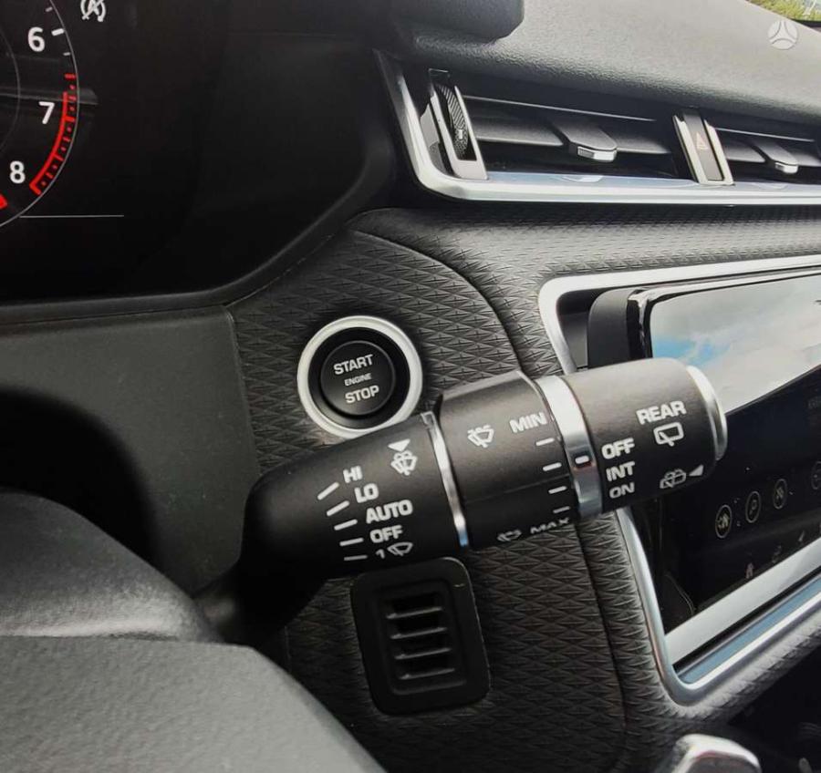 Grey Land Rover Range Rover Velar 2020 in Vilnius, with an engine capacity of 2.00 L and mileage of 57 thousand km for 27900 €, photo 26 on AUTOMOTO.COM.LV