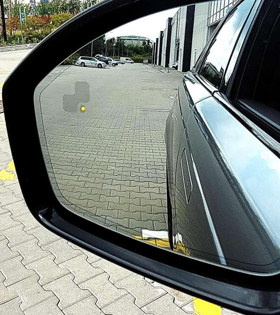Grey Land Rover Range Rover Velar 2020 in Vilnius, with an engine capacity of 2.00 L and mileage of 57 thousand km for 27900 €, photo 27 on AUTOMOTO.COM.LV