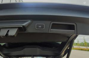Grey Land Rover Range Rover Velar 2020 in Vilnius, with an engine capacity of 2.00 L and mileage of 57 thousand km for 27900 €, photo 30 on AUTOMOTO.COM.LV