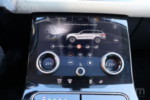 Pelēks Land Rover Range Rover Velar 2020 Rīga, ar dzinēja tilpumu 2.00 L un nobraukumu 93 tūkst. km par 28550 €, foto 20 vietnē AUTOMOTO.COM.LV