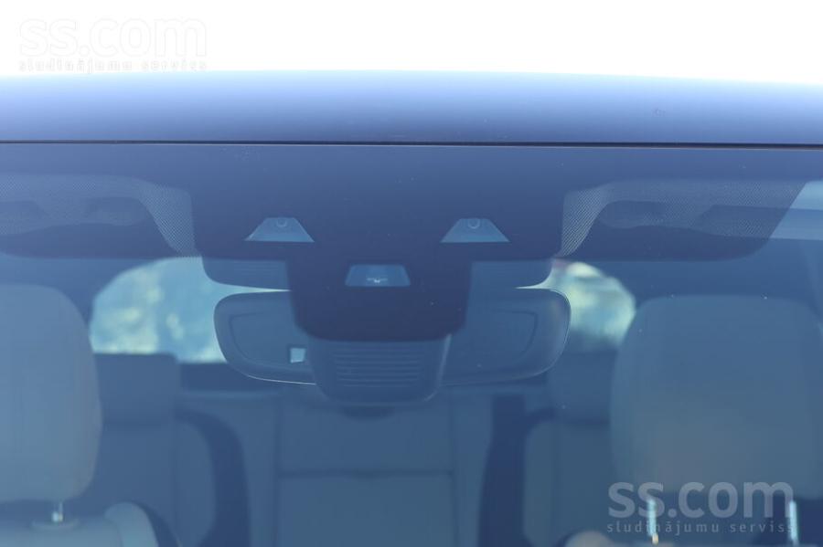 Pelēks Land Rover Range Rover Velar 2020 Rīga, ar dzinēja tilpumu 2.00 L un nobraukumu 93 tūkst. km par 28550 €, foto 31 vietnē AUTOMOTO.COM.LV