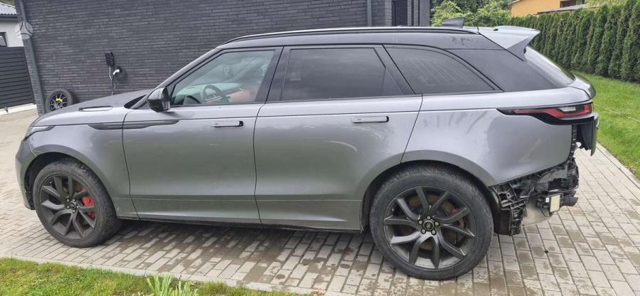 Grey Land Rover Range Rover Velar 2020 in Kaunas, with an engine capacity of 5.00 L and mileage of 41 thousand km for 27500 €, photo 17 on AUTOMOTO.COM.LV