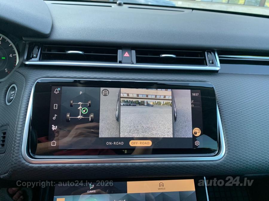 Pelēks Land Rover Range Rover Velar 2021 Tallina, ar dzinēja tilpumu 2.00 L un nobraukumu 94 tūkst. km par 34900 €, foto 21 vietnē AUTOMOTO.COM.LV