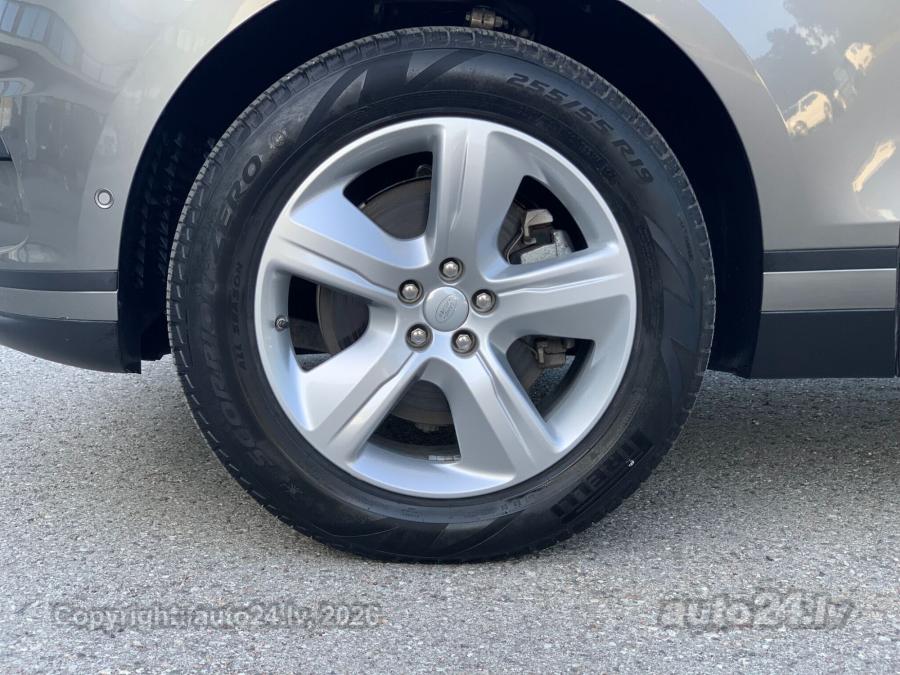 Pelēks Land Rover Range Rover Velar 2021 Tallina, ar dzinēja tilpumu 2.00 L un nobraukumu 94 tūkst. km par 34900 €, foto 24 vietnē AUTOMOTO.COM.LV