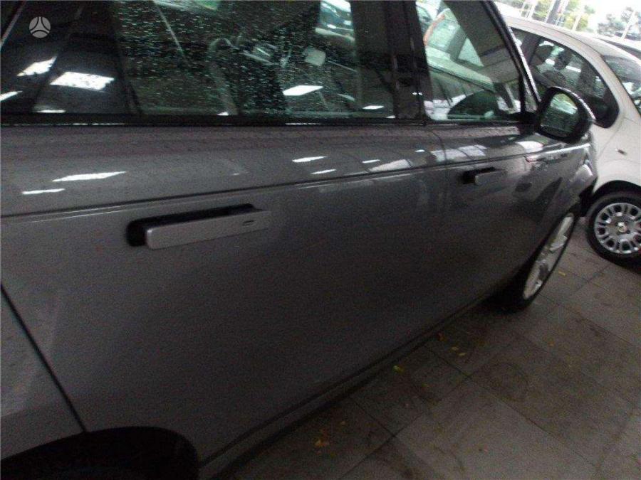 Grey Land Rover Range Rover Velar 2021 in Klaipeda, with an engine capacity of 2.00 L and mileage of 148 thousand km for 26500 €, photo 6 on AUTOMOTO.COM.LV