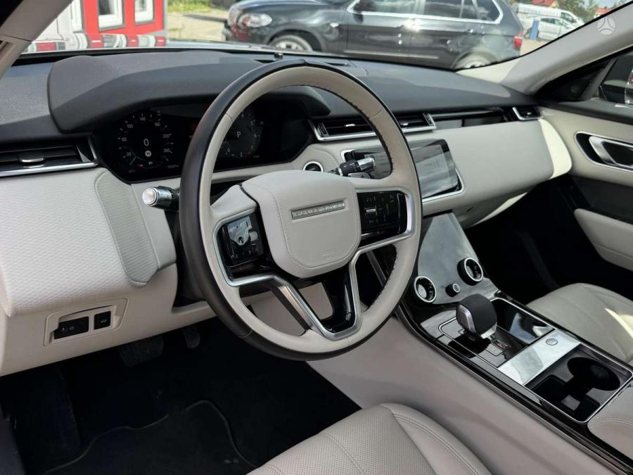 Grey Land Rover Range Rover Velar 2022 in Vilnius, with an engine capacity of 2.00 L and mileage of 54 thousand km for 33590 €, photo 19 on AUTOMOTO.COM.LV