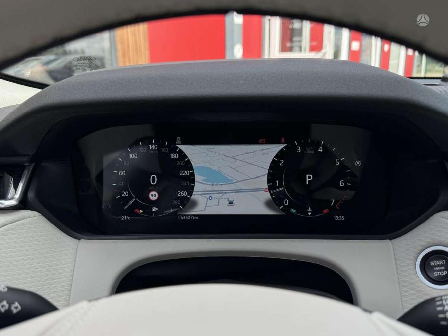 Grey Land Rover Range Rover Velar 2022 in Vilnius, with an engine capacity of 2.00 L and mileage of 54 thousand km for 33590 €, photo 36 on AUTOMOTO.COM.LV