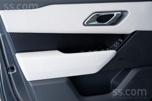 Pelēks Land Rover Range Rover Velar 2023 Rīga, ar dzinēja tilpumu 2.00 L un nobraukumu 24 tūkst. km par 39990 €, foto 16 vietnē AUTOMOTO.COM.LV