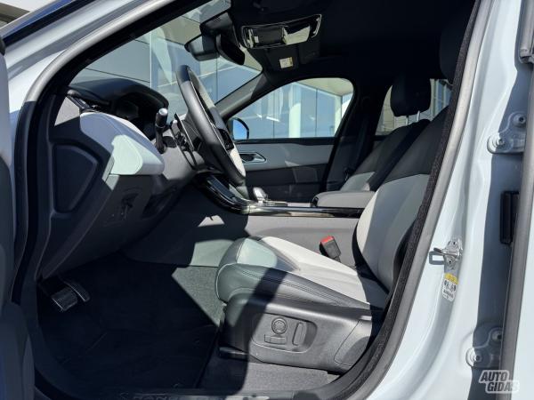 Pelēks Land Rover Range Rover Velar 2025 Viļņa, ar dzinēja tilpumu 3.00 L un nobraukumu 23 tūkst. km par 64700 €, foto 7 vietnē AUTOMOTO.COM.LV