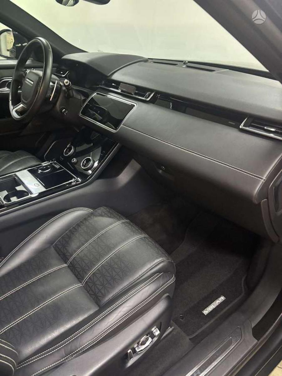 Pelēks Land Rover Range Rover Velar 2018 Šilalė, ar dzinēja tilpumu 3.00 L un nobraukumu 143 tūkst. km par 29900 €, foto 31 vietnē AUTOMOTO.COM.LV