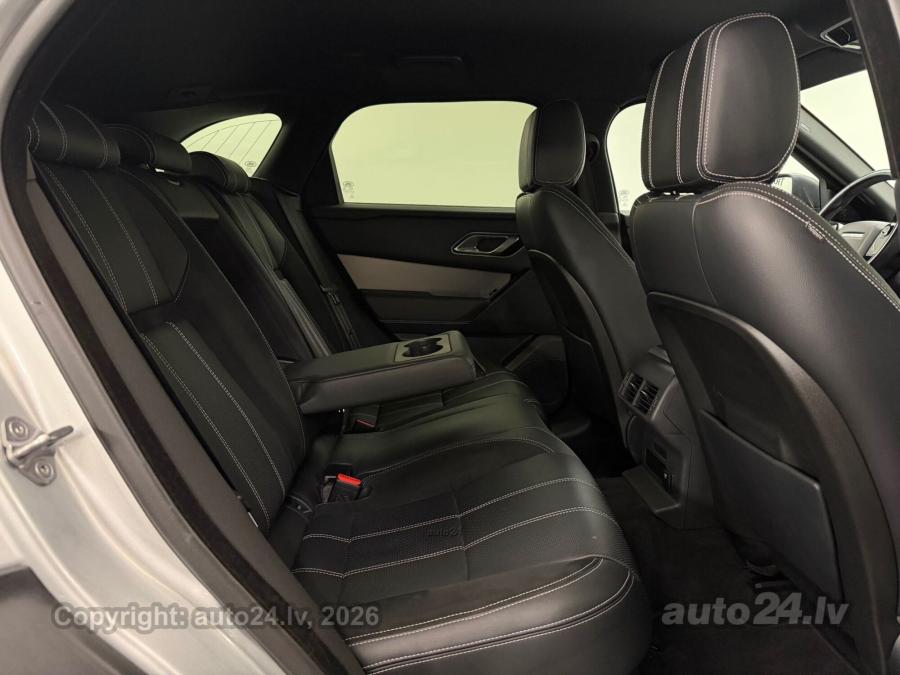 Grey Land Rover Range Rover Velar 2017 in Parnu, with an engine capacity of 2.00 L and mileage of 138 thousand km for 23990 €, photo 11 on AUTOMOTO.COM.LV