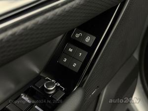 Grey Land Rover Range Rover Velar 2017 in Parnu, with an engine capacity of 2.00 L and mileage of 138 thousand km for 23990 €, photo 25 on AUTOMOTO.COM.LV