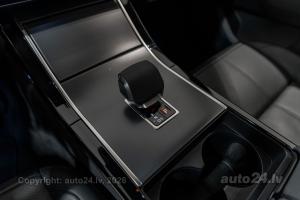 Pelēks Land Rover Range Rover Velar 2024 Tallina, ar dzinēja tilpumu 2.00 L un nobraukumu 36 tūkst. km par 65000 €, foto 17 vietnē AUTOMOTO.COM.LV