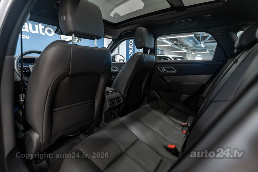 Pelēks Land Rover Range Rover Velar 2024 Tallina, ar dzinēja tilpumu 2.00 L un nobraukumu 36 tūkst. km par 65000 €, foto 21 vietnē AUTOMOTO.COM.LV
