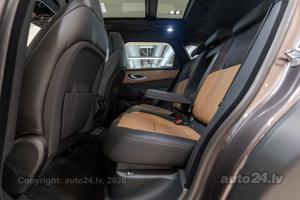 Pelēks Land Rover Range Rover Velar 2026 Tallina, ar dzinēja tilpumu 2.00 L un nobraukumu 2 tūkst. km par 99200 €, foto 6 vietnē AUTOMOTO.COM.LV