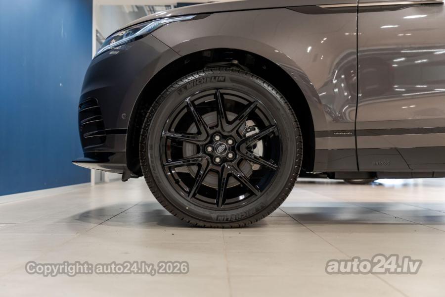 Pelēks Land Rover Range Rover Velar 2026 Tallina, ar dzinēja tilpumu 2.00 L un nobraukumu 2 tūkst. km par 99200 €, foto 18 vietnē AUTOMOTO.COM.LV