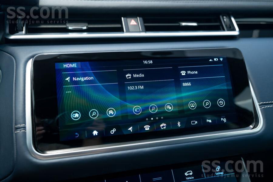 Red Land Rover Range Rover Velar 2017 in Riga, with an engine capacity of 2.00 L and mileage of 55 thousand km for 29990 €, photo 24 on AUTOMOTO.COM.LV