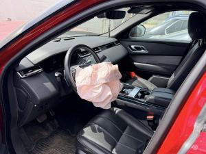 Sarkans Land Rover Range Rover Velar 2021 Kauņa, ar dzinēja tilpumu 2.00 L un nobraukumu 19 tūkst. km par 12500 €, foto 14 vietnē AUTOMOTO.COM.LV