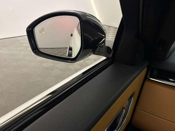 Balts Land Rover Range Rover Velar 2017 Marijampole, ar dzinēja tilpumu 2.00 L un nobraukumu 128 tūkst. km par 25850 €, foto 10 vietnē AUTOMOTO.COM.LV