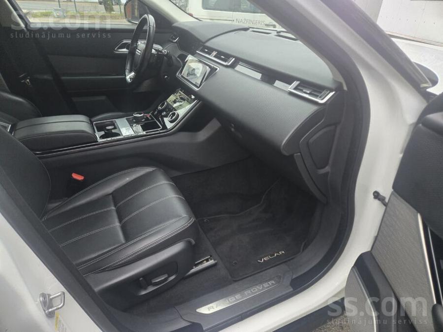 White Land Rover Range Rover Velar 2018 in Riga, with an engine capacity of 2.00 L and mileage of 95 thousand km for 31000 €, photo 14 on AUTOMOTO.COM.LV