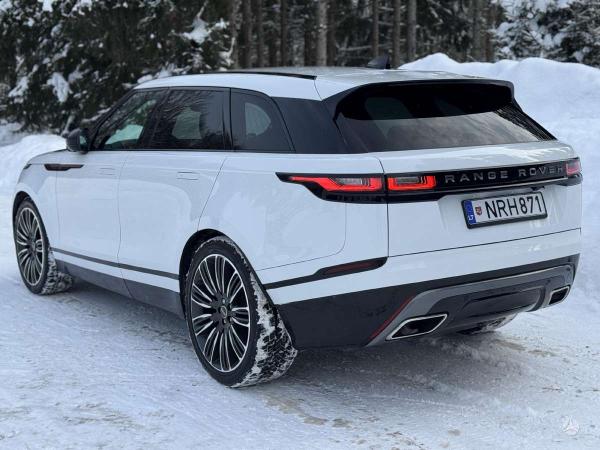 White Land Rover Range Rover Velar 2018 in Siauliai, with an engine capacity of 3.00 L and mileage of 151 thousand km for 27990 €, photo 3 on AUTOMOTO.COM.LV