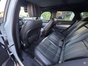 White Land Rover Range Rover Velar 2018 in Kaunas, with an engine capacity of 2.00 L and mileage of 210 thousand km for 8200 €, photo 14 on AUTOMOTO.COM.LV