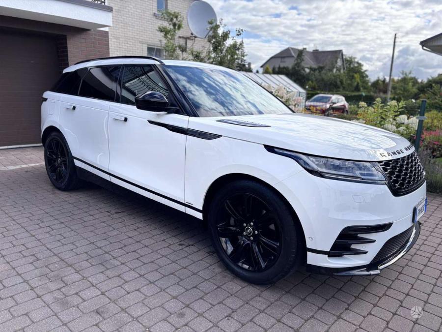 White Land Rover Range Rover Velar 2018 in Gargzdai, with an engine capacity of 2.00 L and mileage of 151 thousand km for 19499 €, photo 7 on AUTOMOTO.COM.LV