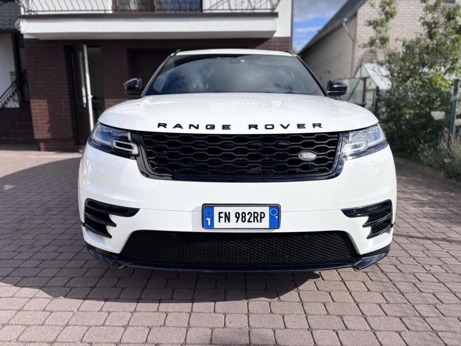 White Land Rover Range Rover Velar 2018 in Gargzdai, with an engine capacity of 2.00 L and mileage of 151 thousand km for 19499 €, photo 11 on AUTOMOTO.COM.LV