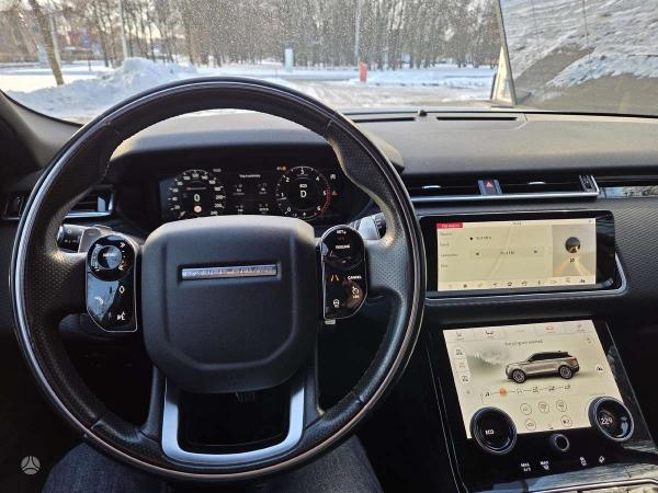 White Land Rover Range Rover Velar 2019 in Kaunas, with an engine capacity of 2.00 L and mileage of 87 thousand km for 24900 €, photo 7 on AUTOMOTO.COM.LV