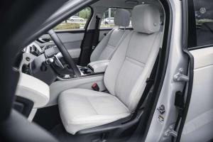 Balts Land Rover Range Rover Velar 2019 Viļņa, ar dzinēja tilpumu 2.00 L un nobraukumu 89 tūkst. km par 28600 €, foto 11 vietnē AUTOMOTO.COM.LV