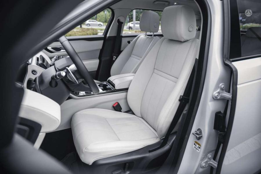 Balts Land Rover Range Rover Velar 2019 Viļņa, ar dzinēja tilpumu 2.00 L un nobraukumu 89 tūkst. km par 28600 €, foto 11 vietnē AUTOMOTO.COM.LV