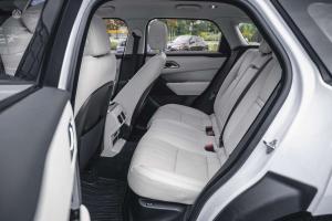 Balts Land Rover Range Rover Velar 2019 Viļņa, ar dzinēja tilpumu 2.00 L un nobraukumu 89 tūkst. km par 28600 €, foto 12 vietnē AUTOMOTO.COM.LV