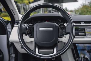 Balts Land Rover Range Rover Velar 2019 Viļņa, ar dzinēja tilpumu 2.00 L un nobraukumu 89 tūkst. km par 28600 €, foto 14 vietnē AUTOMOTO.COM.LV