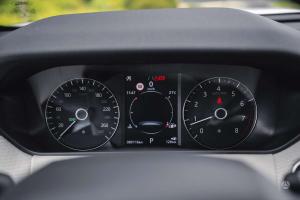 Balts Land Rover Range Rover Velar 2019 Viļņa, ar dzinēja tilpumu 2.00 L un nobraukumu 89 tūkst. km par 28600 €, foto 16 vietnē AUTOMOTO.COM.LV