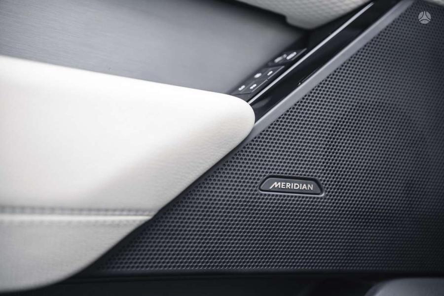 Balts Land Rover Range Rover Velar 2019 Viļņa, ar dzinēja tilpumu 2.00 L un nobraukumu 89 tūkst. km par 28600 €, foto 21 vietnē AUTOMOTO.COM.LV