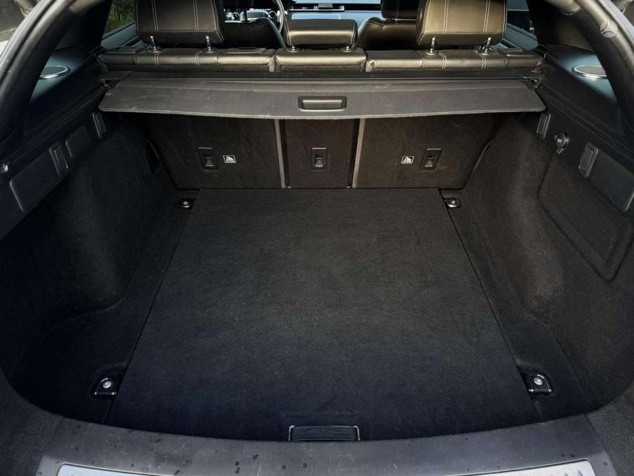Balts Land Rover Range Rover Velar 2019 Marijampole, ar dzinēja tilpumu 2.00 L un nobraukumu 142 tūkst. km par 19999 €, foto 19 vietnē AUTOMOTO.COM.LV