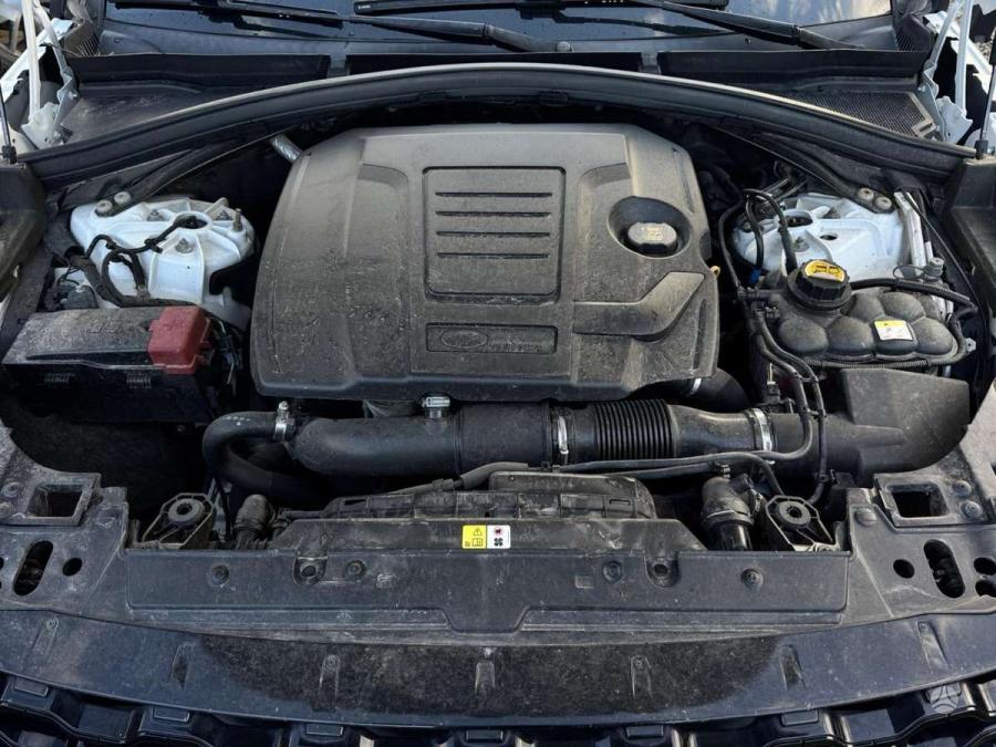 Balts Land Rover Range Rover Velar 2019 Marijampole, ar dzinēja tilpumu 2.00 L un nobraukumu 142 tūkst. km par 19999 €, foto 20 vietnē AUTOMOTO.COM.LV